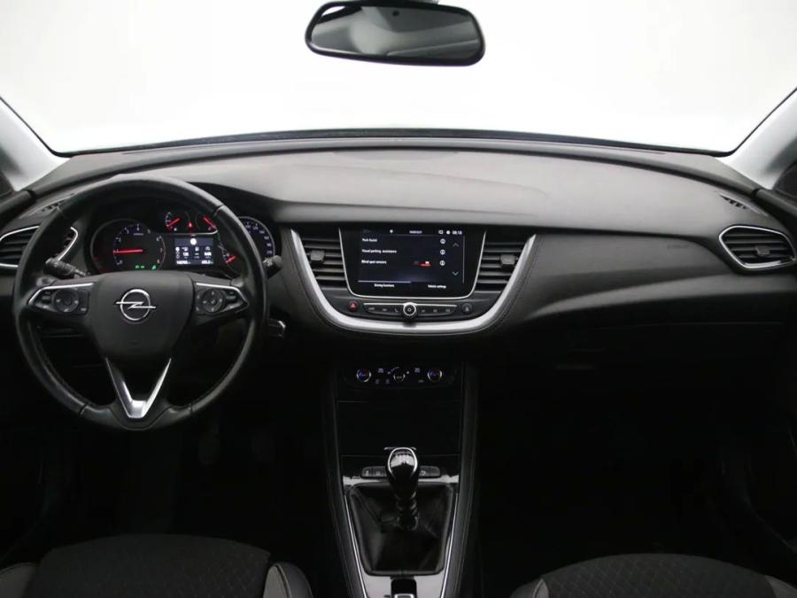 Opel Grandland X 2021 in Vilnius, with an engine capacity of 1.20 L and mileage of 169 thousand km for 12099 €, photo 3 on AUTOMOTO.COM.LV