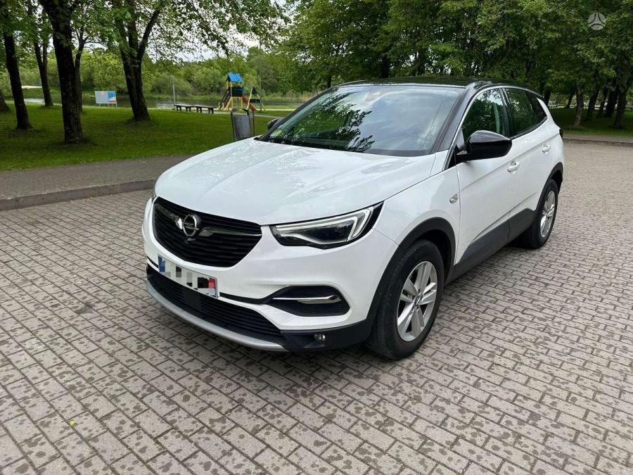 Opel Grandland X 2021 in Taurage, with an engine capacity of 1.50 L and mileage of 164 thousand km for 9900 €, photo 1 on AUTOMOTO.COM.LV