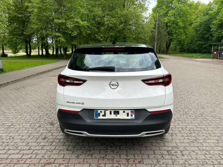 Opel Grandland X 2021 in Taurage, with an engine capacity of 1.50 L and mileage of 164 thousand km for 9900 €, photo 6 on AUTOMOTO.COM.LV