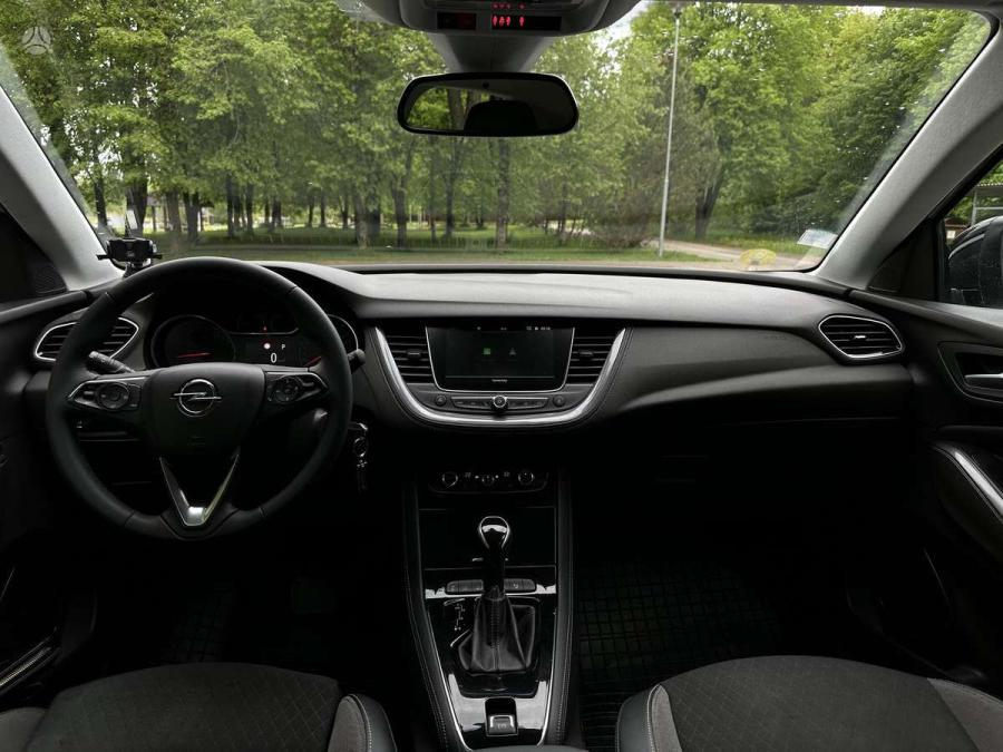Opel Grandland X 2021 in Taurage, with an engine capacity of 1.50 L and mileage of 164 thousand km for 9900 €, photo 12 on AUTOMOTO.COM.LV