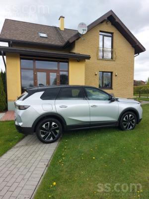 Opel Grandland X 2025 in Limbazi, with an engine capacity of 1.20 L and mileage of 6 thousand km for 31300 €, photo 3 on AUTOMOTO.COM.LV