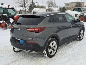 Grey Opel Grandland X 2017 in Taurage, with an engine capacity of 1.20 L and mileage of 166 thousand km for 9400 €, photo 3 on AUTOMOTO.COM.LV