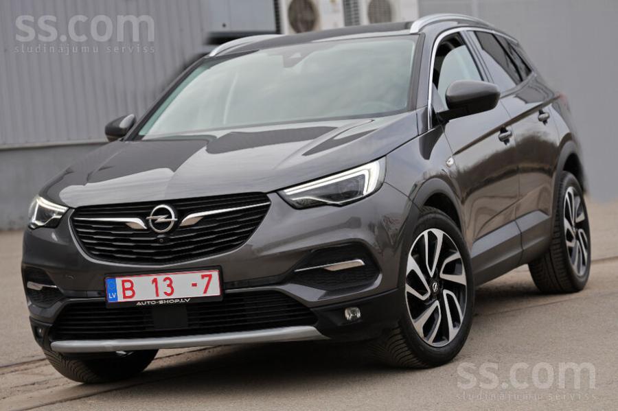 Grey Opel Grandland X 2017 in Tukums, with an engine capacity of 1.60 L and mileage of 200 thousand km for 10900 €, photo 4 on AUTOMOTO.COM.LV