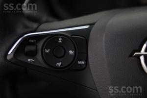 Grey Opel Grandland X 2017 in Tukums, with an engine capacity of 1.60 L and mileage of 200 thousand km for 10900 €, photo 14 on AUTOMOTO.COM.LV