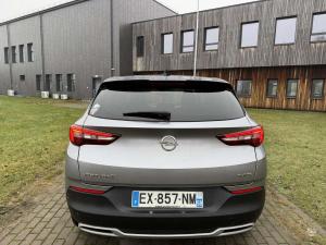 Grey Opel Grandland X 2018 in Taurage, with an engine capacity of 1.20 L and mileage of 148 thousand km for 10200 €, photo 6 on AUTOMOTO.COM.LV