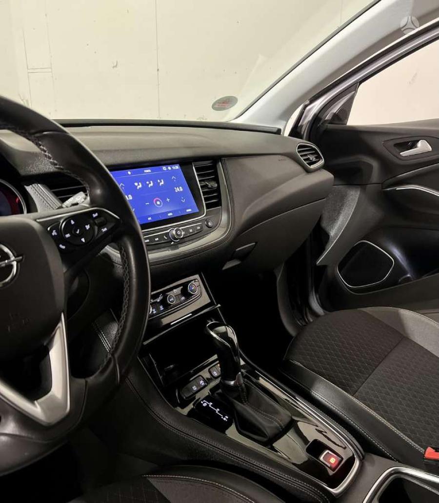 Pelēks Opel Grandland X 2018 Klaipėda, ar dzinēja tilpumu 1.56 L un nobraukumu 167 tūkst. km par 11999 €, foto 6 vietnē AUTOMOTO.COM.LV
