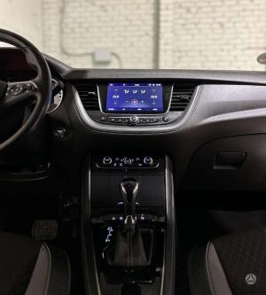 Pelēks Opel Grandland X 2018 Klaipėda, ar dzinēja tilpumu 1.56 L un nobraukumu 167 tūkst. km par 11999 €, foto 11 vietnē AUTOMOTO.COM.LV