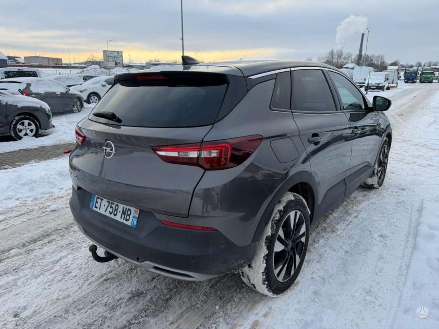 Pelēks Opel Grandland X 2018 Tauragė, ar dzinēja tilpumu 1.56 L un nobraukumu 140 tūkst. km par 11700 €, foto 4 vietnē AUTOMOTO.COM.LV