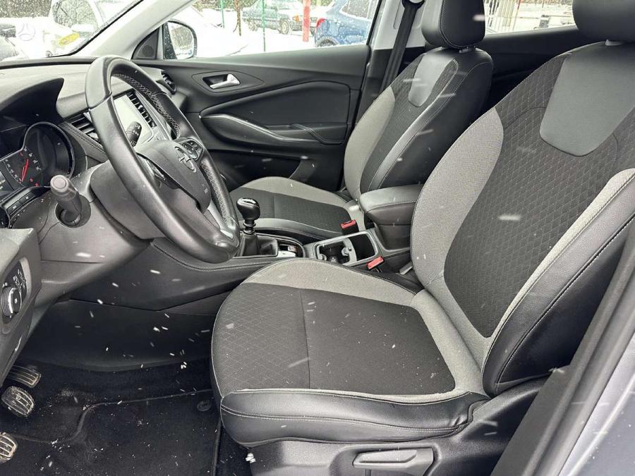 Pelēks Opel Grandland X 2018 Alīta, ar dzinēja tilpumu 1.56 L un nobraukumu 199 tūkst. km par 11800 €, foto 7 vietnē AUTOMOTO.COM.LV