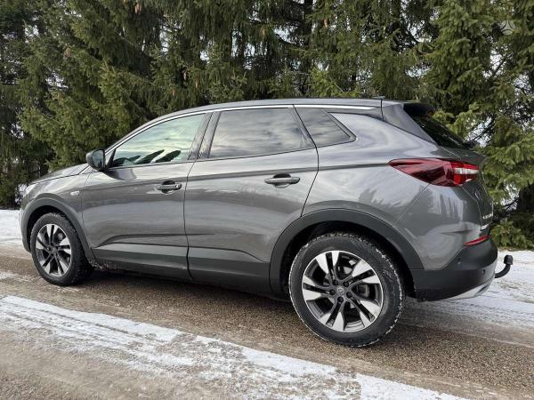 Grey Opel Grandland X 2018 in Alytus, with an engine capacity of 1.20 L and mileage of 157 thousand km for 9950 €, photo 6 on AUTOMOTO.COM.LV