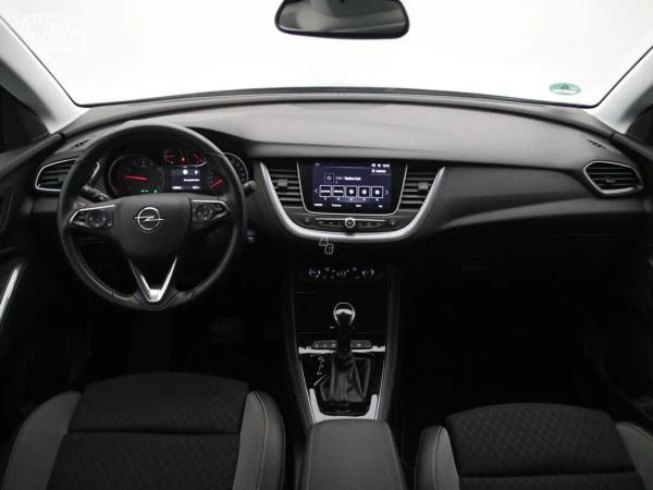 Grey Opel Grandland X 2018 in Vilnius, with an engine capacity of 1.20 L and mileage of 138 thousand km for 11299 €, photo 2 on AUTOMOTO.COM.LV