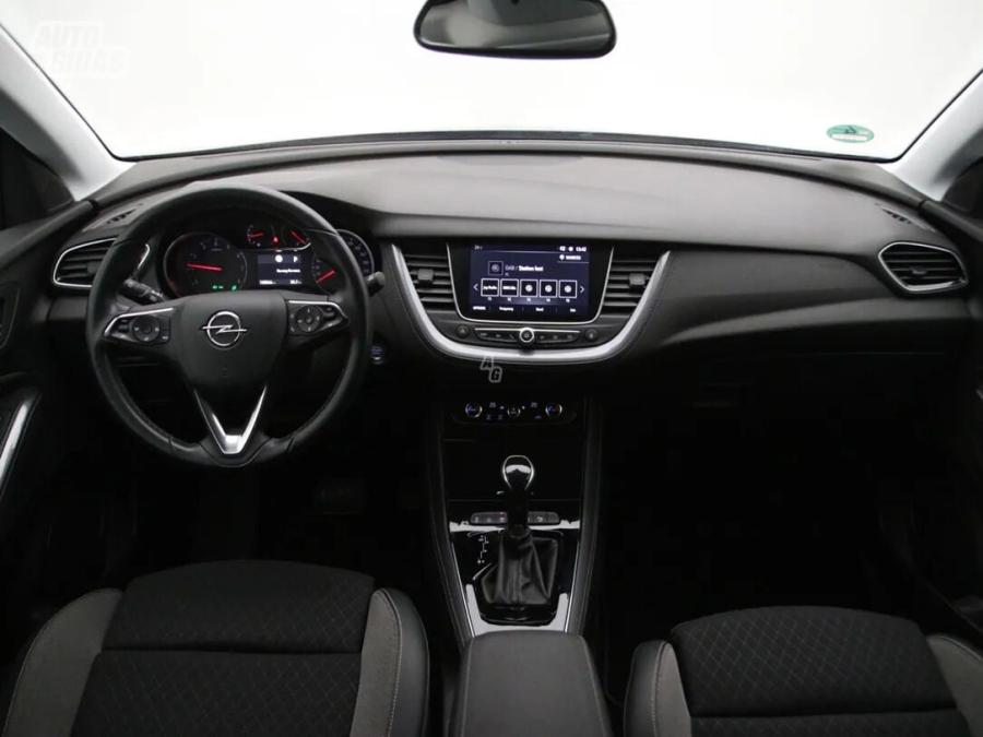 Серый Опель Grandland X 2018 в Вильнюс, объемом двигателя 1.20 л и пробегом 138 тыс. км за 11299 €, фото 3 на AUTOMOTO.COM.LV