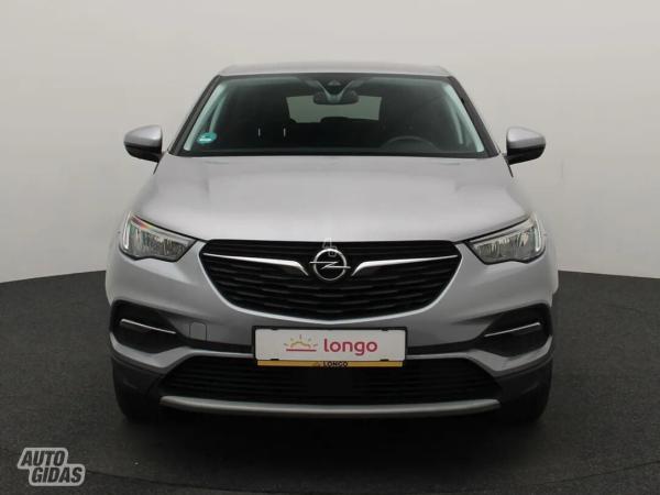 Grey Opel Grandland X 2018 in Vilnius, with an engine capacity of 1.20 L and mileage of 138 thousand km for 11299 €, photo 3 on AUTOMOTO.COM.LV