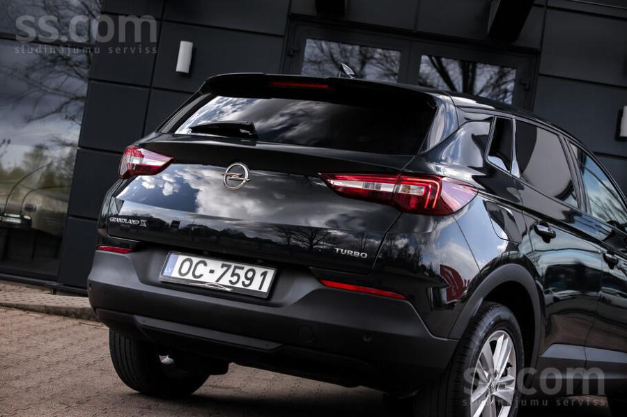 Серый Опель Grandland X 2018 в Елгава, объемом двигателя 1.20 л и пробегом 103 тыс. км за 9500 €, фото 8 на AUTOMOTO.COM.LV