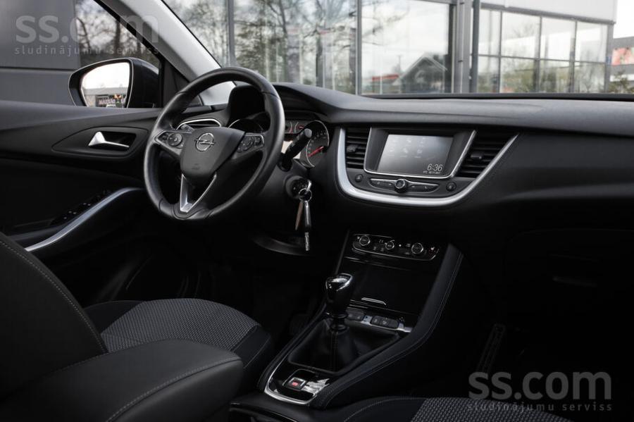 Серый Опель Grandland X 2018 в Елгава, объемом двигателя 1.20 л и пробегом 103 тыс. км за 9500 €, фото 13 на AUTOMOTO.COM.LV