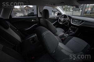 Серый Опель Grandland X 2018 в Елгава, объемом двигателя 1.20 л и пробегом 103 тыс. км за 9500 €, фото 14 на AUTOMOTO.COM.LV