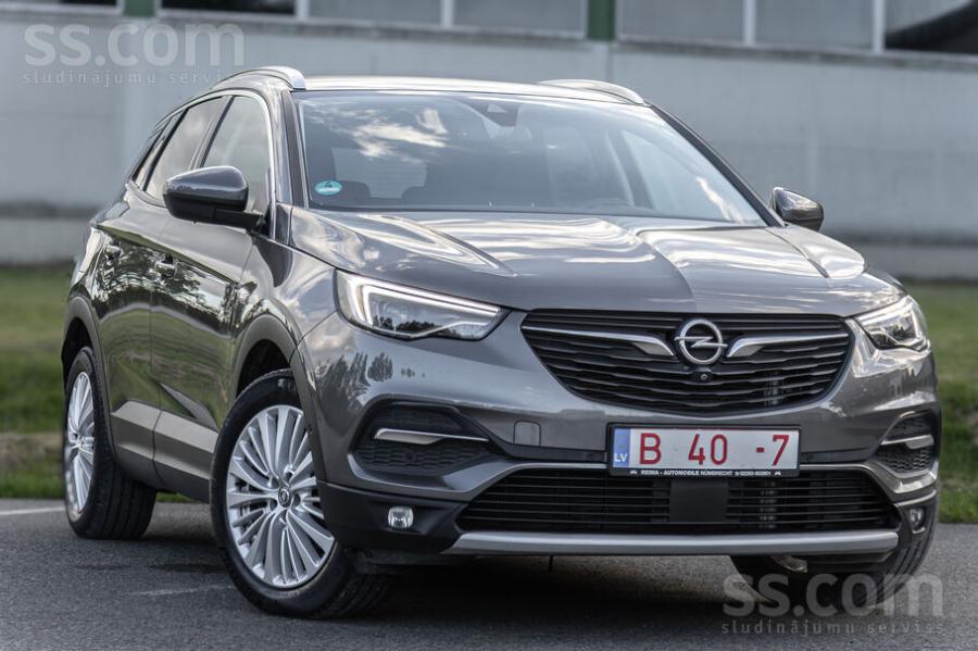 Grey Opel Grandland X 2018 in Tukums, with an engine capacity of 2.00 L and mileage of 201 thousand km for 13490 €, photo 5 on AUTOMOTO.COM.LV