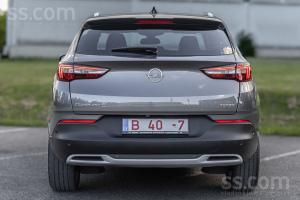 Grey Opel Grandland X 2018 in Tukums, with an engine capacity of 2.00 L and mileage of 201 thousand km for 13490 €, photo 11 on AUTOMOTO.COM.LV