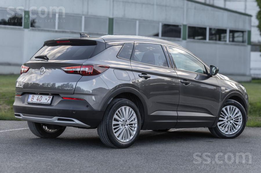 Grey Opel Grandland X 2018 in Tukums, with an engine capacity of 2.00 L and mileage of 201 thousand km for 13490 €, photo 13 on AUTOMOTO.COM.LV