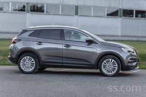 Grey Opel Grandland X 2018 in Tukums, with an engine capacity of 2.00 L and mileage of 201 thousand km for 13490 €, photo 14 on AUTOMOTO.COM.LV