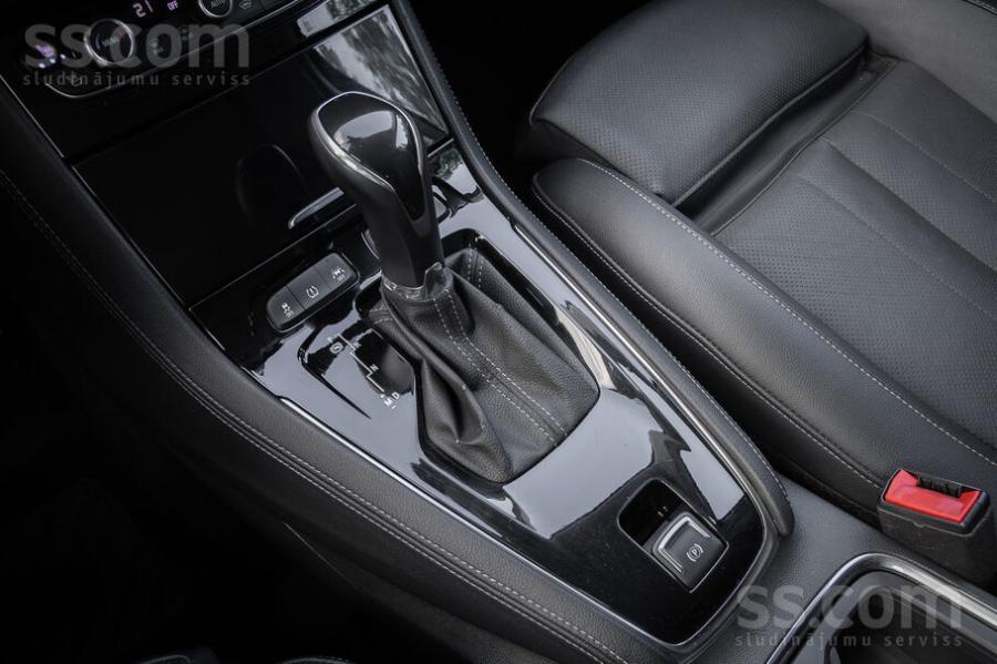 Grey Opel Grandland X 2018 in Tukums, with an engine capacity of 2.00 L and mileage of 201 thousand km for 13490 €, photo 31 on AUTOMOTO.COM.LV