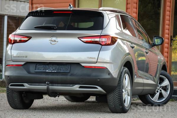 Pelēks Opel Grandland X 2018 Tukums, ar dzinēja tilpumu 1.20 L un nobraukumu 170 tūkst. km par 10590 €, foto 3 vietnē AUTOMOTO.COM.LV