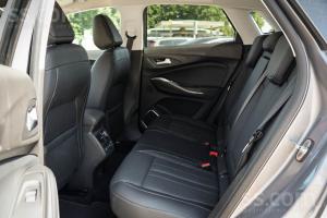 Pelēks Opel Grandland X 2018 Tukums, ar dzinēja tilpumu 1.20 L un nobraukumu 170 tūkst. km par 10590 €, foto 8 vietnē AUTOMOTO.COM.LV