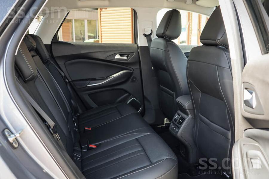 Pelēks Opel Grandland X 2018 Tukums, ar dzinēja tilpumu 1.20 L un nobraukumu 170 tūkst. km par 10590 €, foto 9 vietnē AUTOMOTO.COM.LV