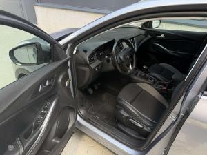 Grey Opel Grandland X 2018 in Siauliai, with an engine capacity of 1.56 L and mileage of 202 thousand km for 9590 €, photo 10 on AUTOMOTO.COM.LV