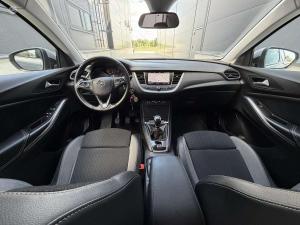 Grey Opel Grandland X 2018 in Siauliai, with an engine capacity of 1.56 L and mileage of 202 thousand km for 9590 €, photo 16 on AUTOMOTO.COM.LV