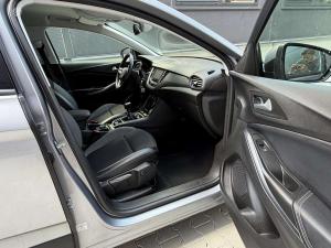Grey Opel Grandland X 2018 in Siauliai, with an engine capacity of 1.56 L and mileage of 202 thousand km for 9590 €, photo 18 on AUTOMOTO.COM.LV