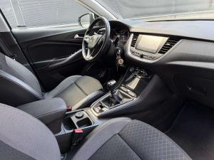 Grey Opel Grandland X 2018 in Siauliai, with an engine capacity of 1.56 L and mileage of 202 thousand km for 9590 €, photo 20 on AUTOMOTO.COM.LV