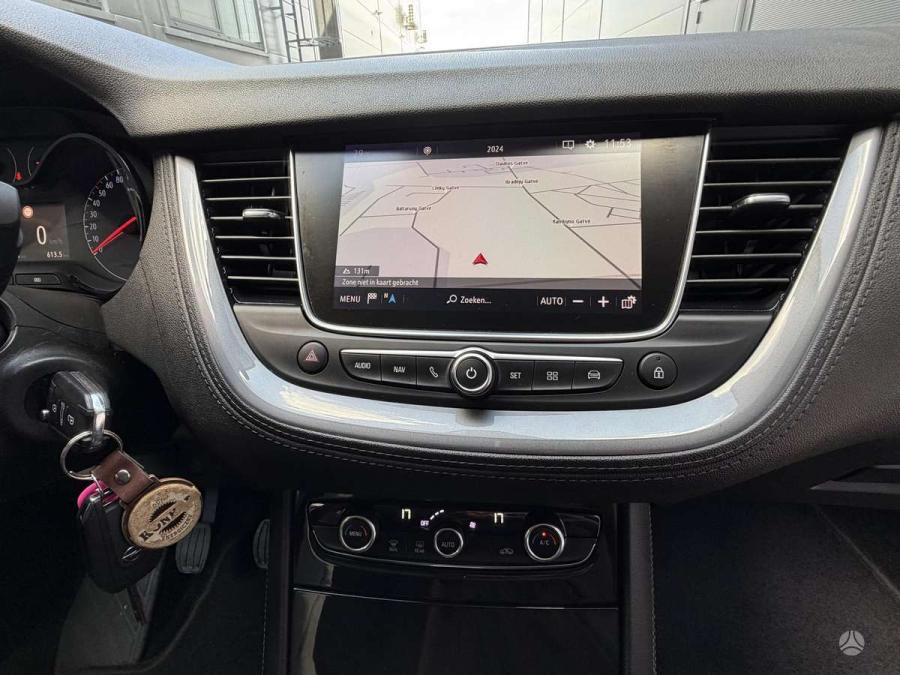 Grey Opel Grandland X 2018 in Siauliai, with an engine capacity of 1.56 L and mileage of 202 thousand km for 9590 €, photo 24 on AUTOMOTO.COM.LV
