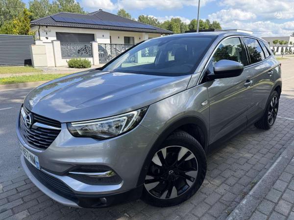 Серый Опель Grandland X 2018 в Таураге, объемом двигателя 1.20 л и пробегом 148 тыс. км за 8500 €, фото 1 на AUTOMOTO.COM.LV