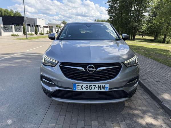 Серый Опель Grandland X 2018 в Таураге, объемом двигателя 1.20 л и пробегом 148 тыс. км за 8500 €, фото 3 на AUTOMOTO.COM.LV