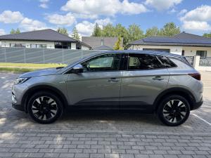 Grey Opel Grandland X 2018 in Taurage, with an engine capacity of 1.20 L and mileage of 148 thousand km for 8500 €, photo 5 on AUTOMOTO.COM.LV