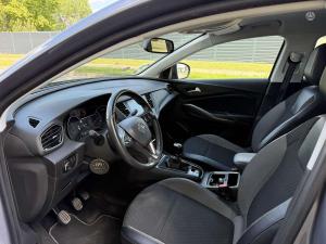 Grey Opel Grandland X 2018 in Taurage, with an engine capacity of 1.20 L and mileage of 148 thousand km for 8500 €, photo 18 on AUTOMOTO.COM.LV