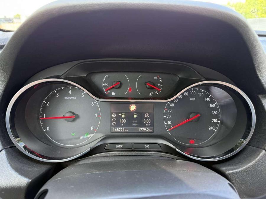 Grey Opel Grandland X 2018 in Taurage, with an engine capacity of 1.20 L and mileage of 148 thousand km for 8500 €, photo 22 on AUTOMOTO.COM.LV