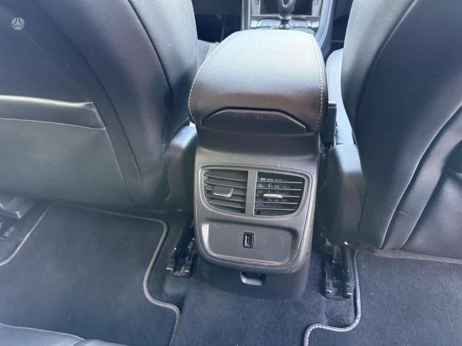 Grey Opel Grandland X 2018 in Taurage, with an engine capacity of 1.20 L and mileage of 148 thousand km for 8500 €, photo 28 on AUTOMOTO.COM.LV