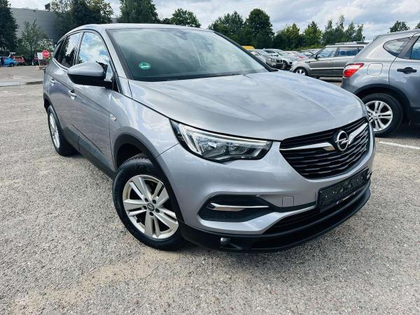 Pelēks Opel Grandland X 2018 Alīta, ar dzinēja tilpumu 1.56 L un nobraukumu 222 tūkst. km par 10500 €, foto 1 vietnē AUTOMOTO.COM.LV