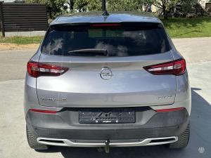 Pelēks Opel Grandland X 2018 Alīta, ar dzinēja tilpumu 1.56 L un nobraukumu 220 tūkst. km par 11980 €, foto 5 vietnē AUTOMOTO.COM.LV