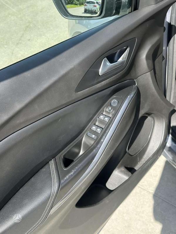 Pelēks Opel Grandland X 2018 Alīta, ar dzinēja tilpumu 1.56 L un nobraukumu 220 tūkst. km par 11980 €, foto 7 vietnē AUTOMOTO.COM.LV
