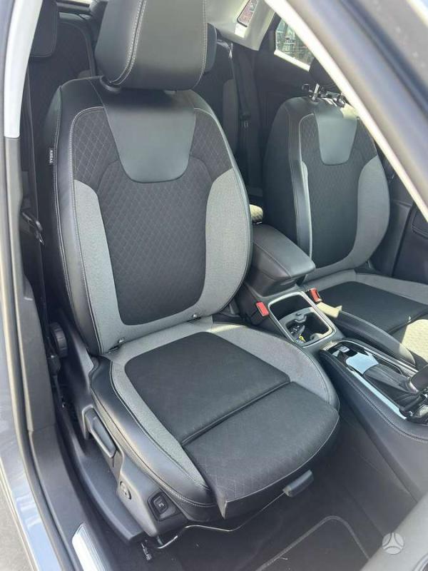 Pelēks Opel Grandland X 2018 Alīta, ar dzinēja tilpumu 1.56 L un nobraukumu 220 tūkst. km par 11980 €, foto 9 vietnē AUTOMOTO.COM.LV