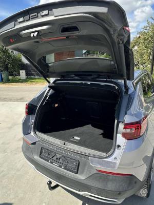Pelēks Opel Grandland X 2018 Alīta, ar dzinēja tilpumu 1.56 L un nobraukumu 220 tūkst. km par 11980 €, foto 18 vietnē AUTOMOTO.COM.LV