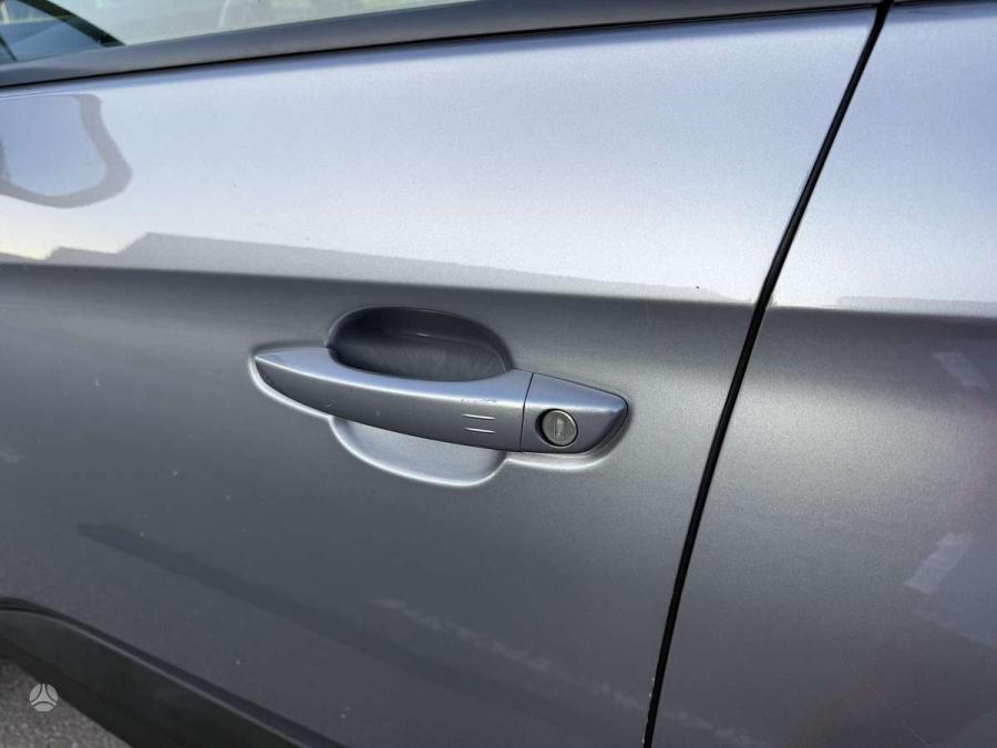 Grey Opel Grandland X 2018 in Taurage, with an engine capacity of 1.20 L and mileage of 148 thousand km for 8500 €, photo 15 on AUTOMOTO.COM.LV