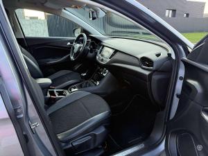 Grey Opel Grandland X 2018 in Taurage, with an engine capacity of 1.20 L and mileage of 148 thousand km for 8500 €, photo 19 on AUTOMOTO.COM.LV