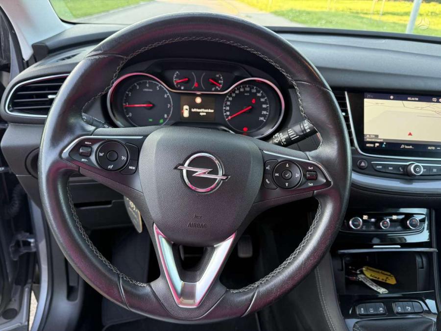 Grey Opel Grandland X 2018 in Taurage, with an engine capacity of 1.20 L and mileage of 148 thousand km for 8500 €, photo 21 on AUTOMOTO.COM.LV