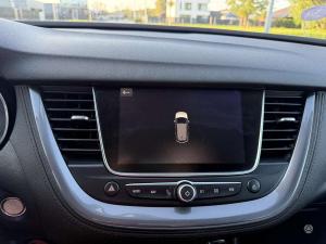 Grey Opel Grandland X 2018 in Taurage, with an engine capacity of 1.20 L and mileage of 148 thousand km for 8500 €, photo 23 on AUTOMOTO.COM.LV