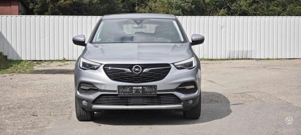 Grey Opel Grandland X 2018 in Utena, with an engine capacity of 1.50 L and mileage of 161 thousand km for 10950 €, photo 9 on AUTOMOTO.COM.LV