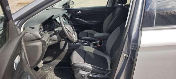 Grey Opel Grandland X 2018 in Utena, with an engine capacity of 1.50 L and mileage of 161 thousand km for 10950 €, photo 10 on AUTOMOTO.COM.LV